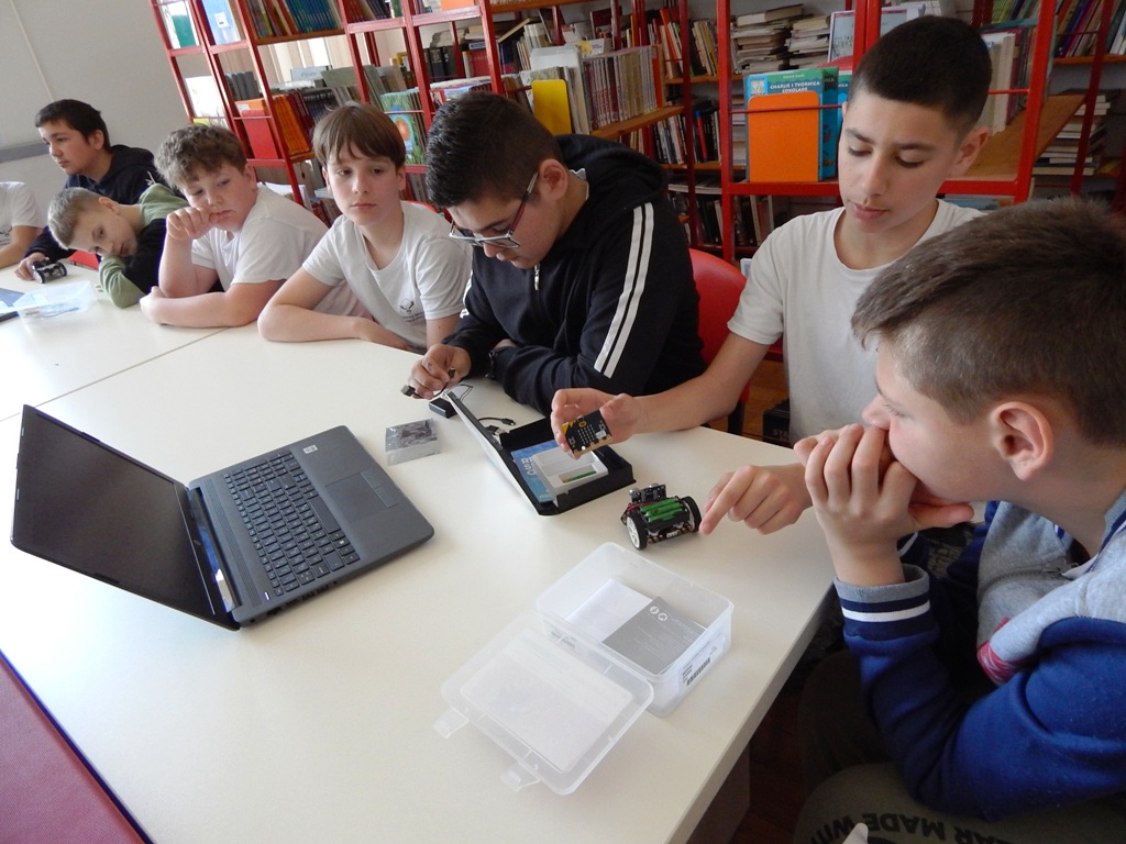 Bibliobusna služba radionicama robotike obilježila ovogodišnju Noć ...